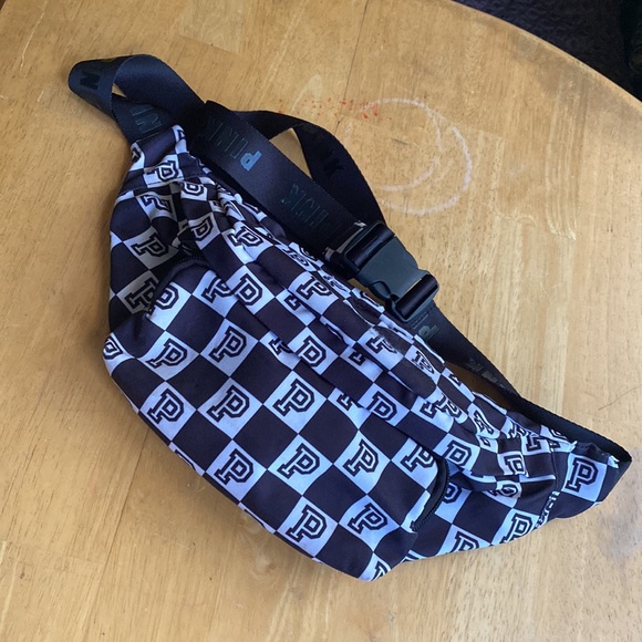 PINK Victoria's Secret | Bags | Pink Victorias Secret Fanny Bag Used ...